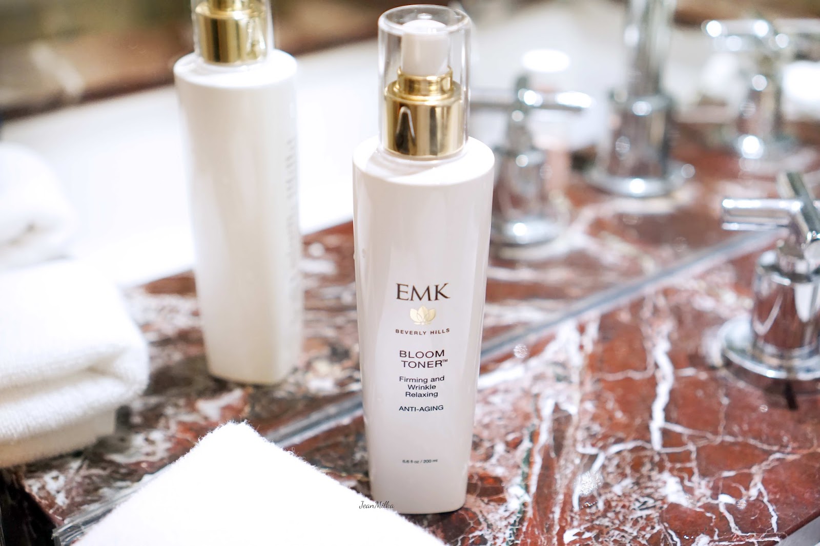 Review EMK Beverly Hills Skincare untuk Kulit Berjerawat | Jean Milka