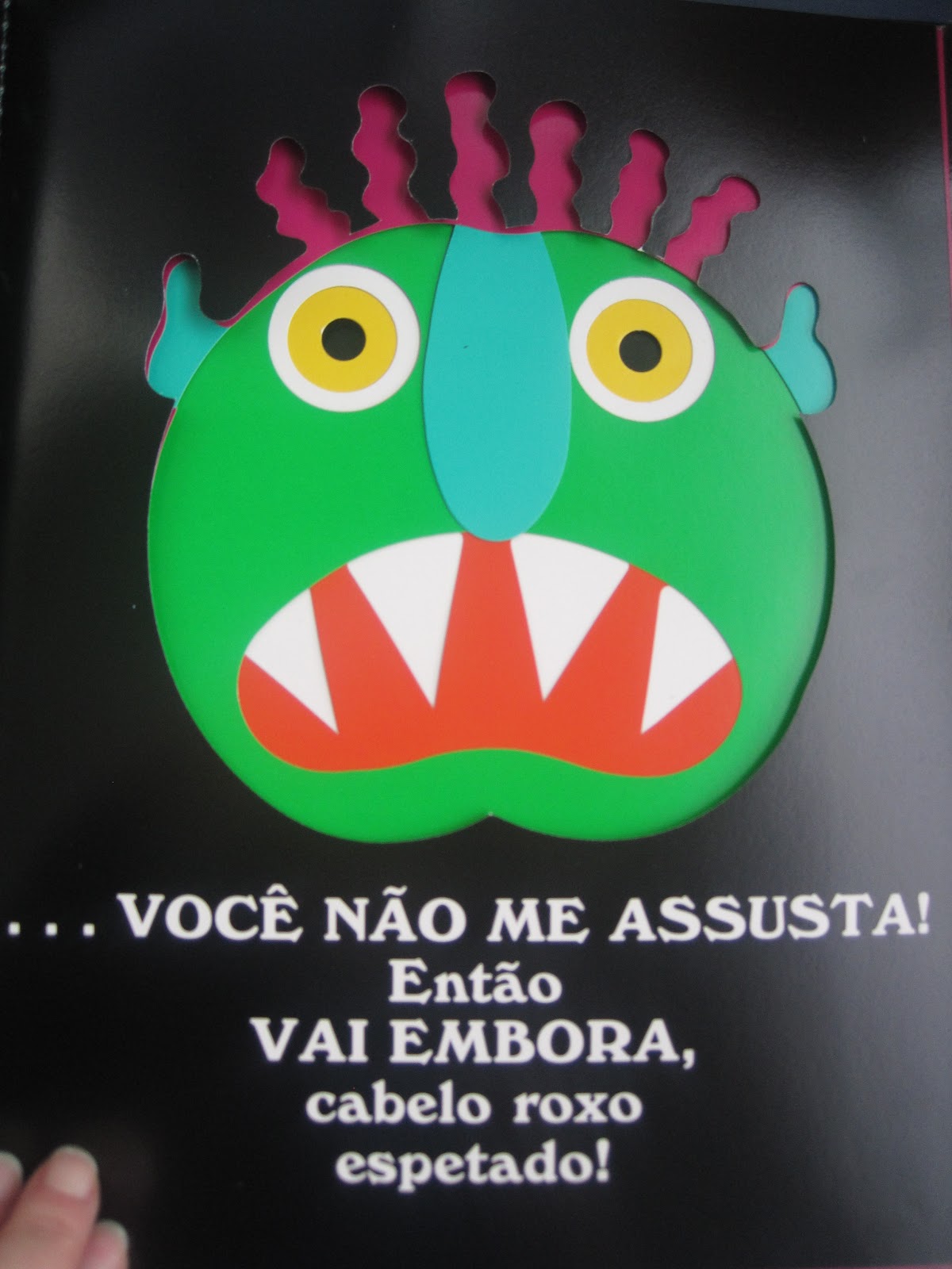 VAI EMBORA, GRANDE MONSTRO VERDE! | KIDS INDOORS