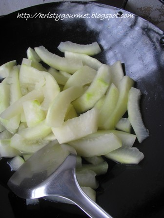 Braised Chicken With Pamelo Pith 自制柚子皮焖鸡肉