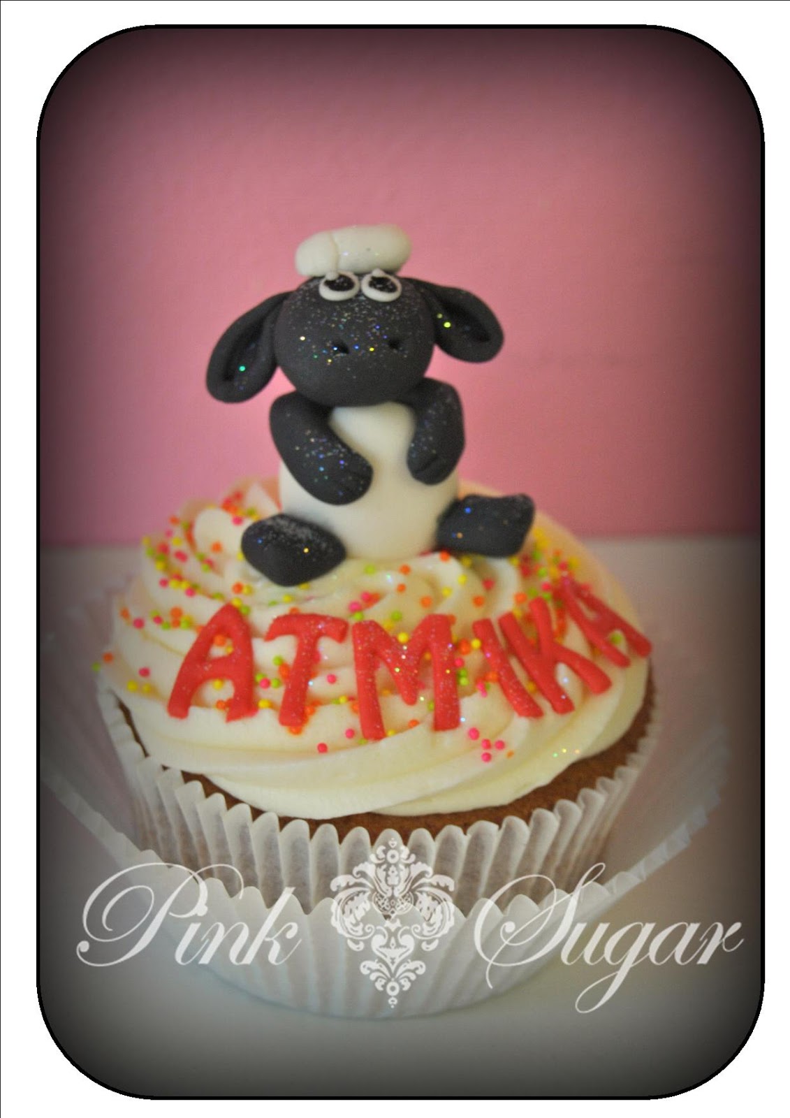 Pink Sugar: Shaun the Sheep Giant Cupcake...