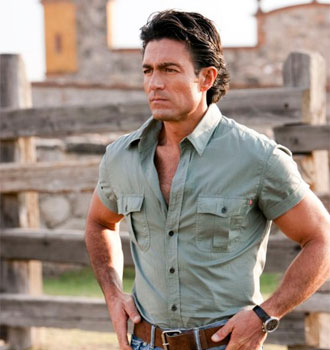 ESTO PASO: 1966: NACIÓ Fernando Colunga, actor mexicano.