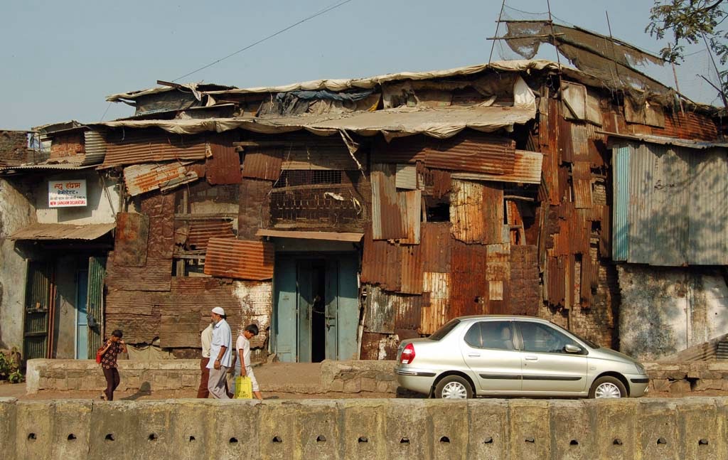 The Perfect Slum: February 2014