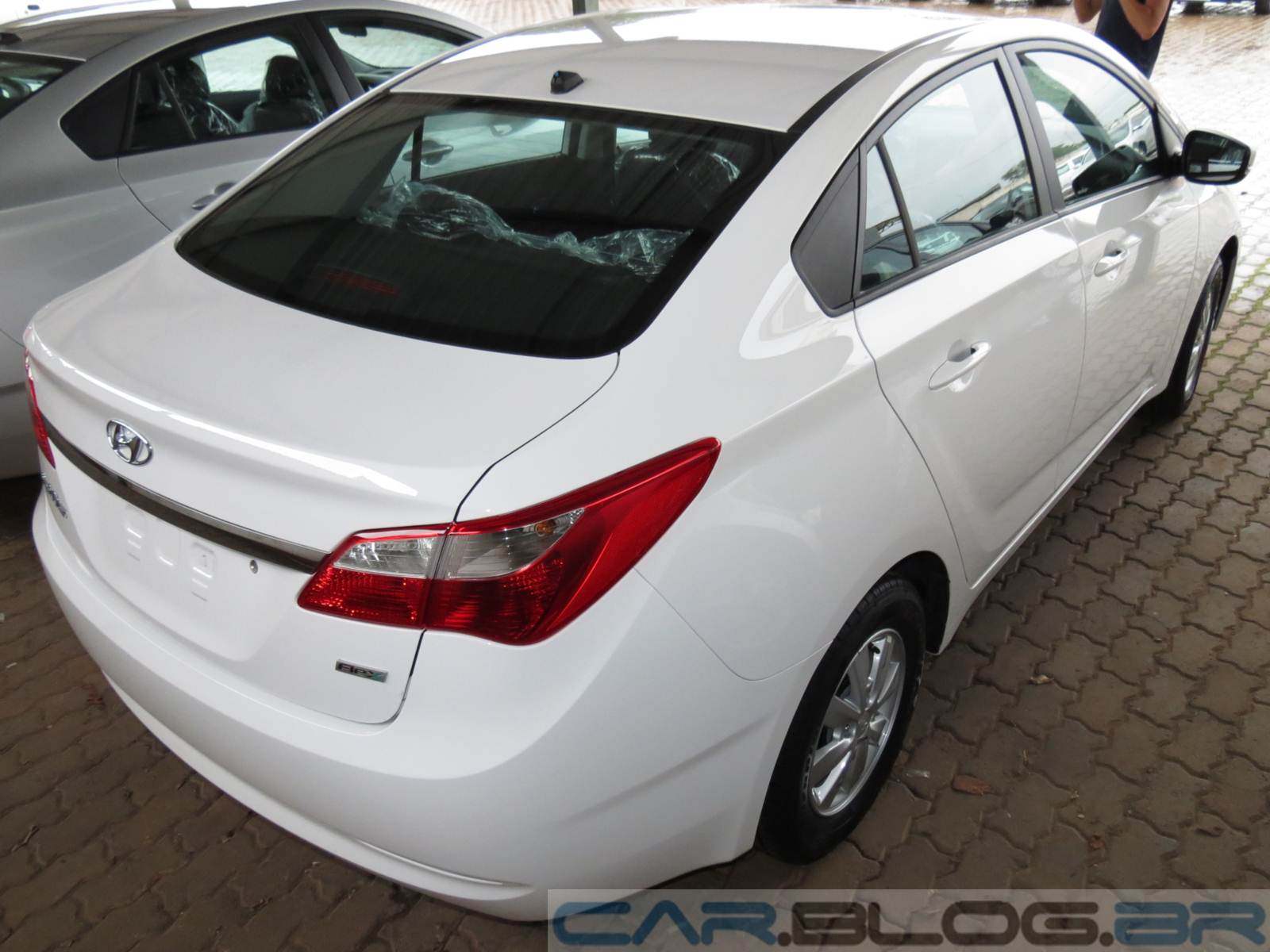 Hyundai HB20S Sedã já está chegando às concessionárias