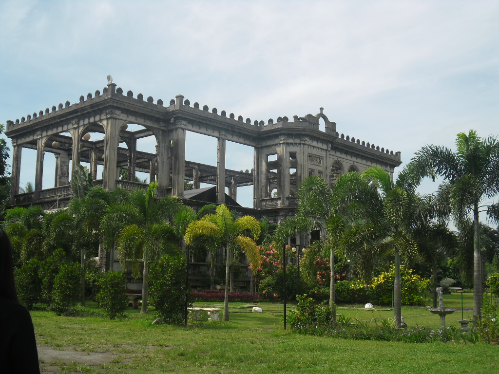 Experience Philippines: The Ruins