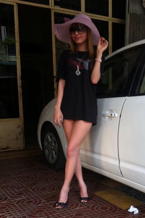 Khmer Facebook Girl Votey Teav Cambodian Facebook Girl Sexy Thigh