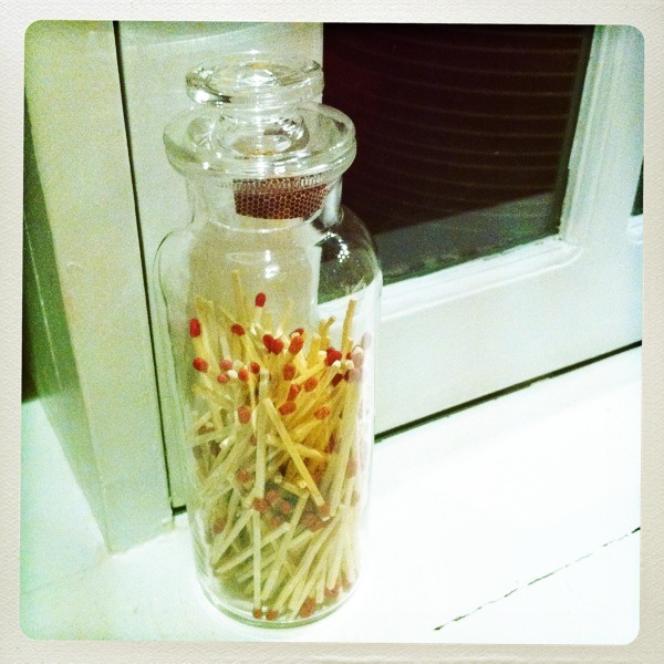 How to Make Decorative Stick Matches