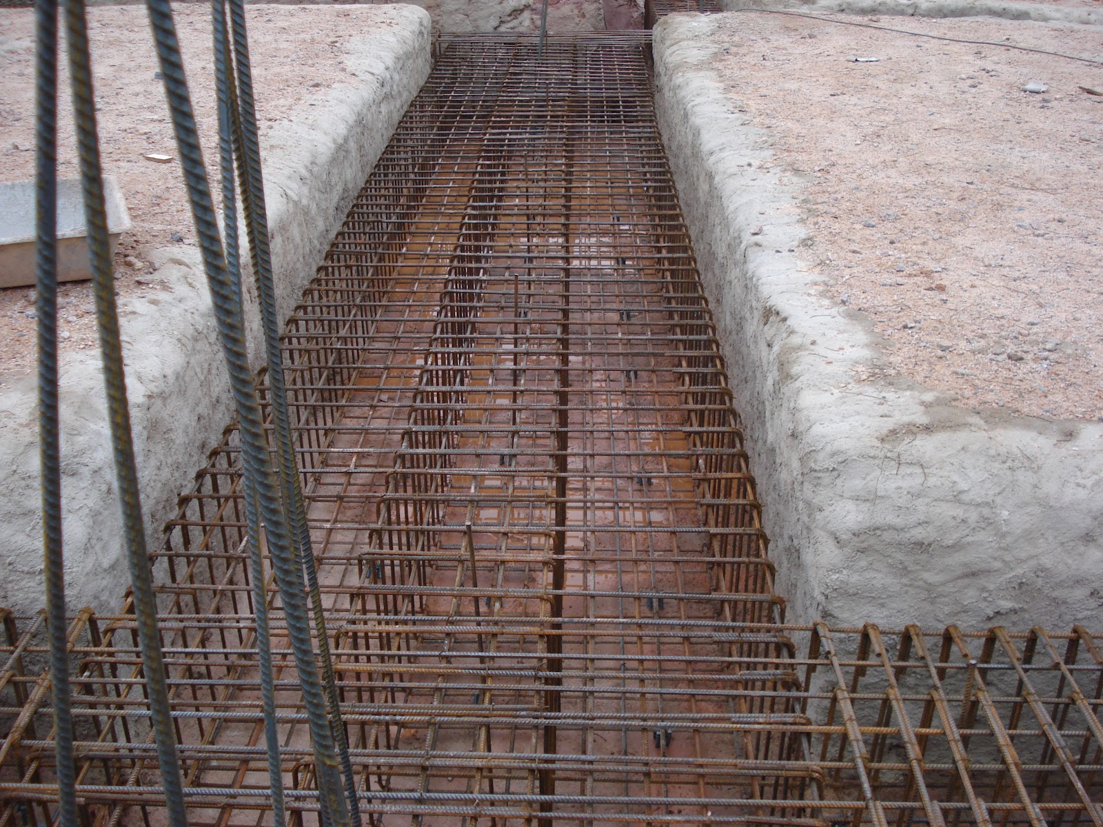 FUNDAÇÕES DO TIPO SAPATA.: REGISTRO DAS PRIMEIRAS TRÊS VISITAS A OBRA ...