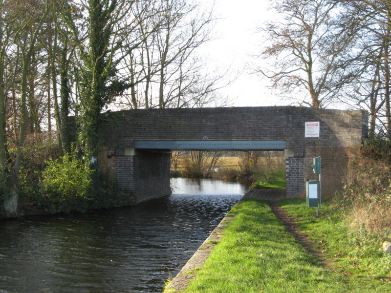 UK Wanderings: Chesterfield Canal Retford to Ranby