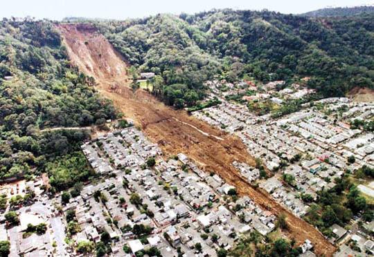 World’s Biggest and Largest Landslides ~ WORLD AMAZING