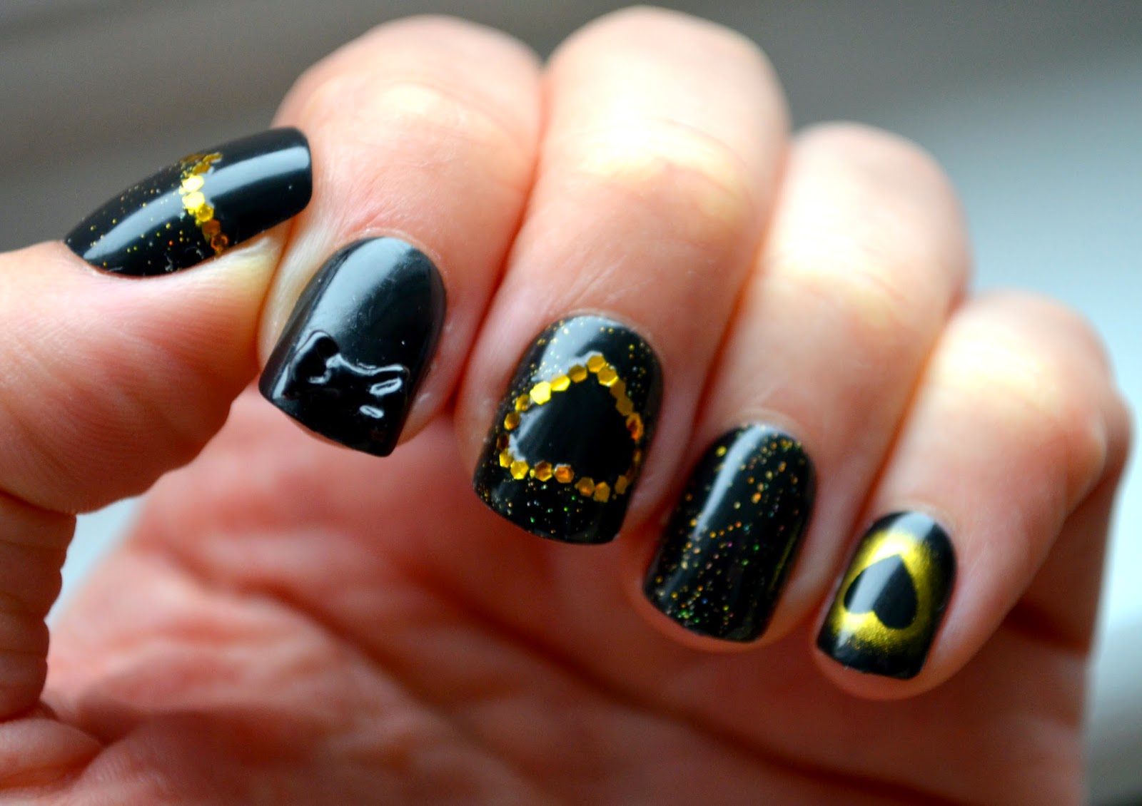 Mani Monday: My NYE Nails Elegant Touch Little Mix by Jade | Blog Me ...