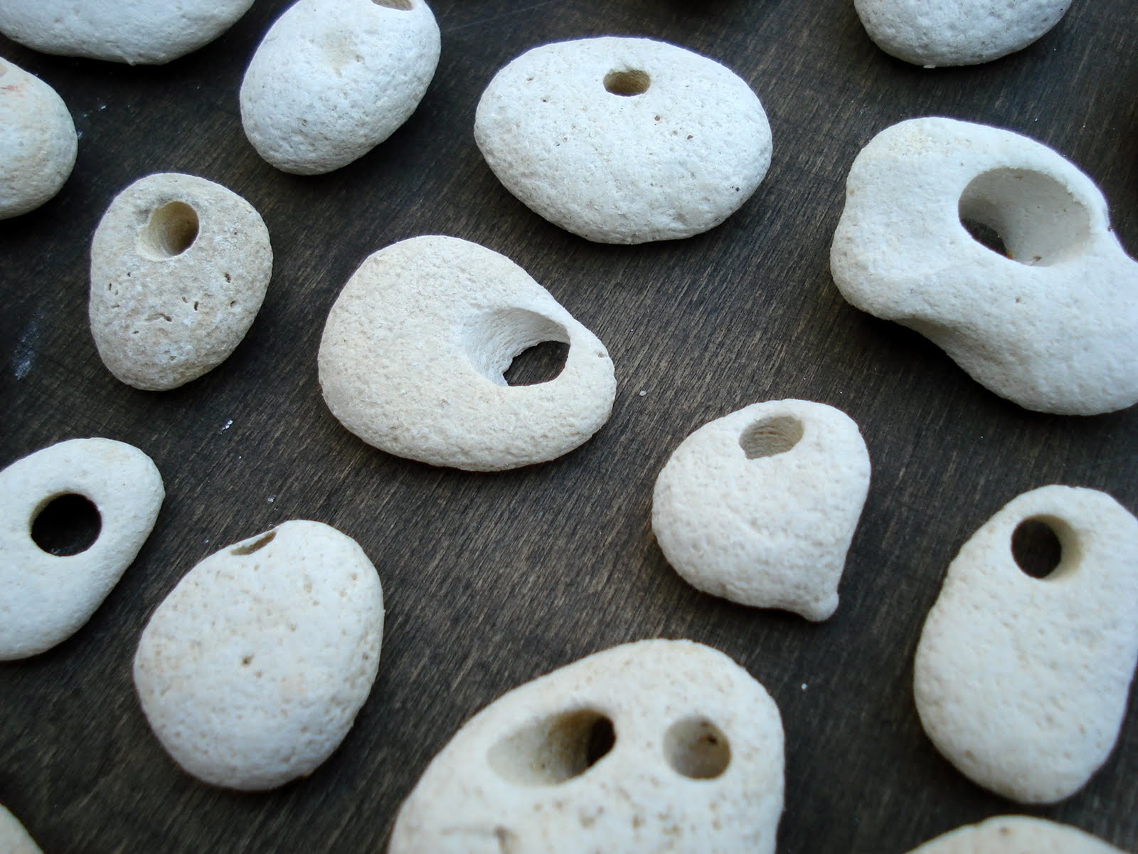 zsazsazsu: Chalk stone pebbles