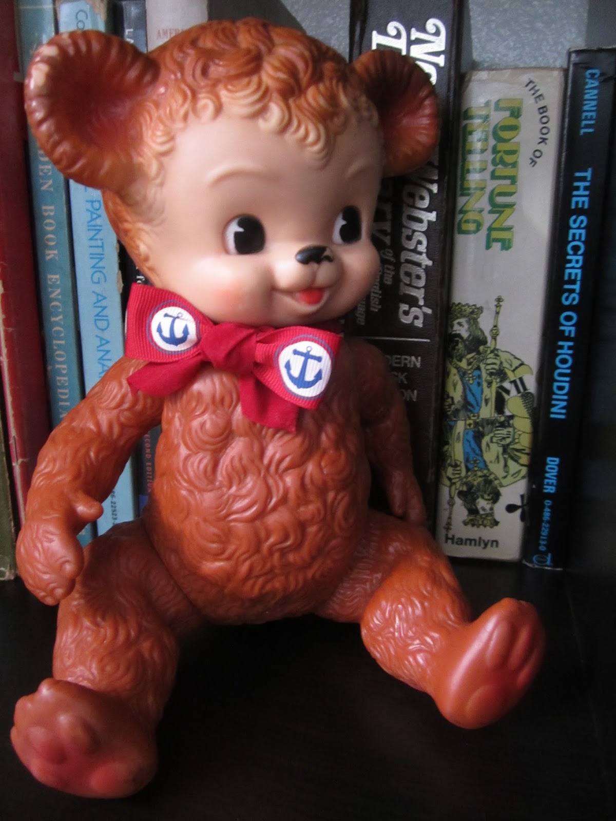 Things That Squeak: Sun Rubber Company "Sunny Bear"