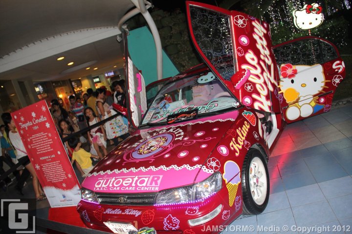 GeekMatic!: Sights & Highlights: Hello Kitty Cars!