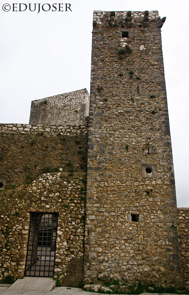 EDUJOSER: CASTILLO DE AUSONIA (Italia)