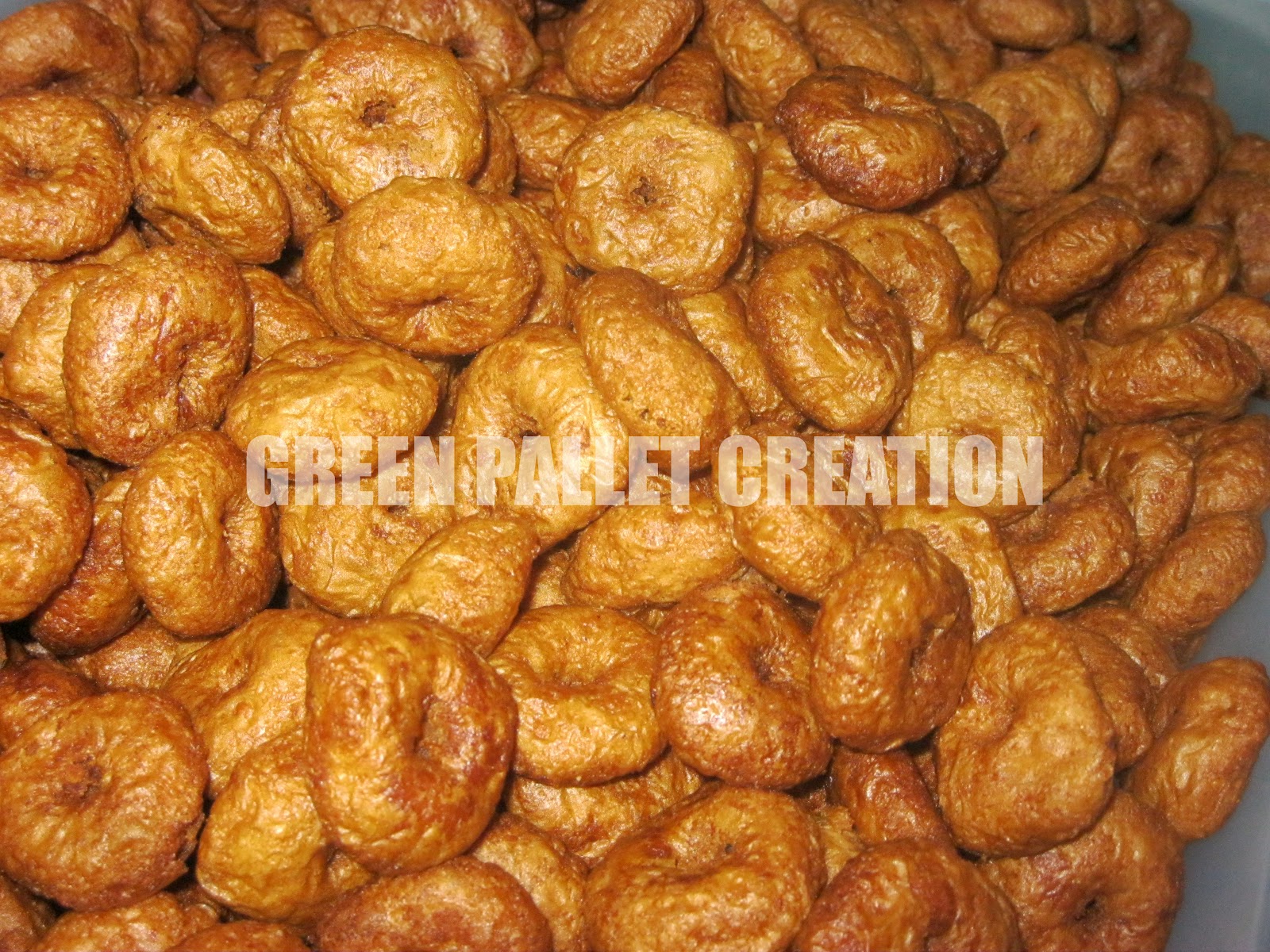 KUIH TRADISI & KUIH RAYA 2012: KUIH DERAM / KUIH DENDERAM KUIH PENIARAM