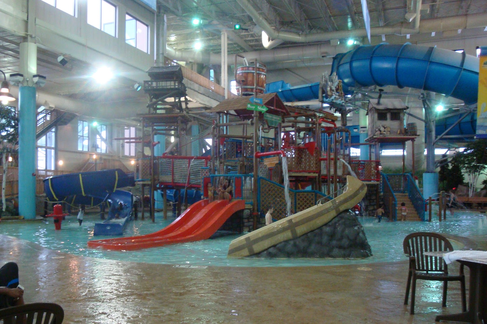 Check out all the fun things to do at the Water Park of America | BOOMSbeat