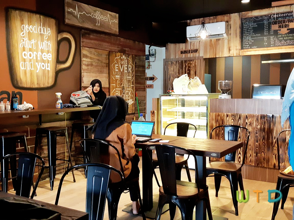 19+ Gaya Terbaru Desain Cafe Retro, Desain Cafi1/2