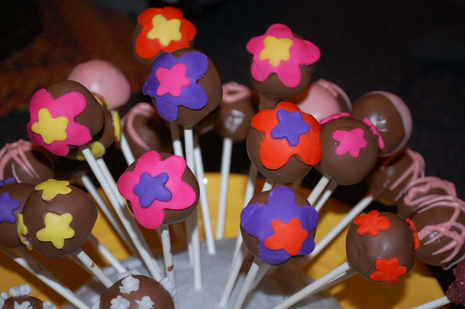 The 3 Party-Tiers: Creative Cakes and Parties