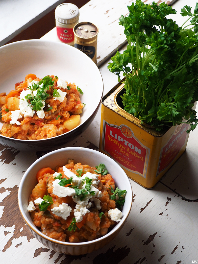 LINSSI-KASVISPATA JOKA SOPII MYÖS TAAPEROLLE | Kaakao kermavaahdolla