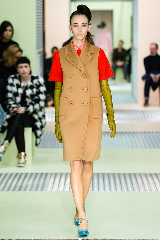 Modas y Modelos: Hermosos modelos de ropa para mujer de Prada