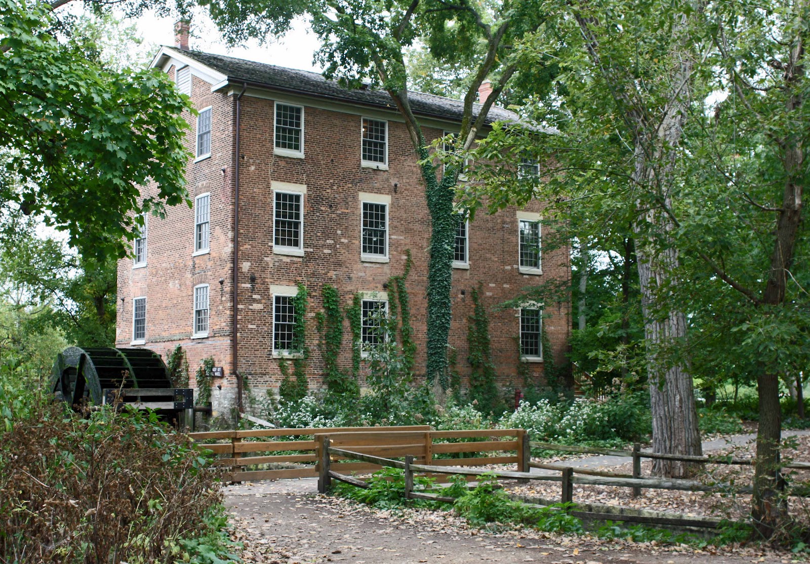 The Garden Gate: The Graue Mill