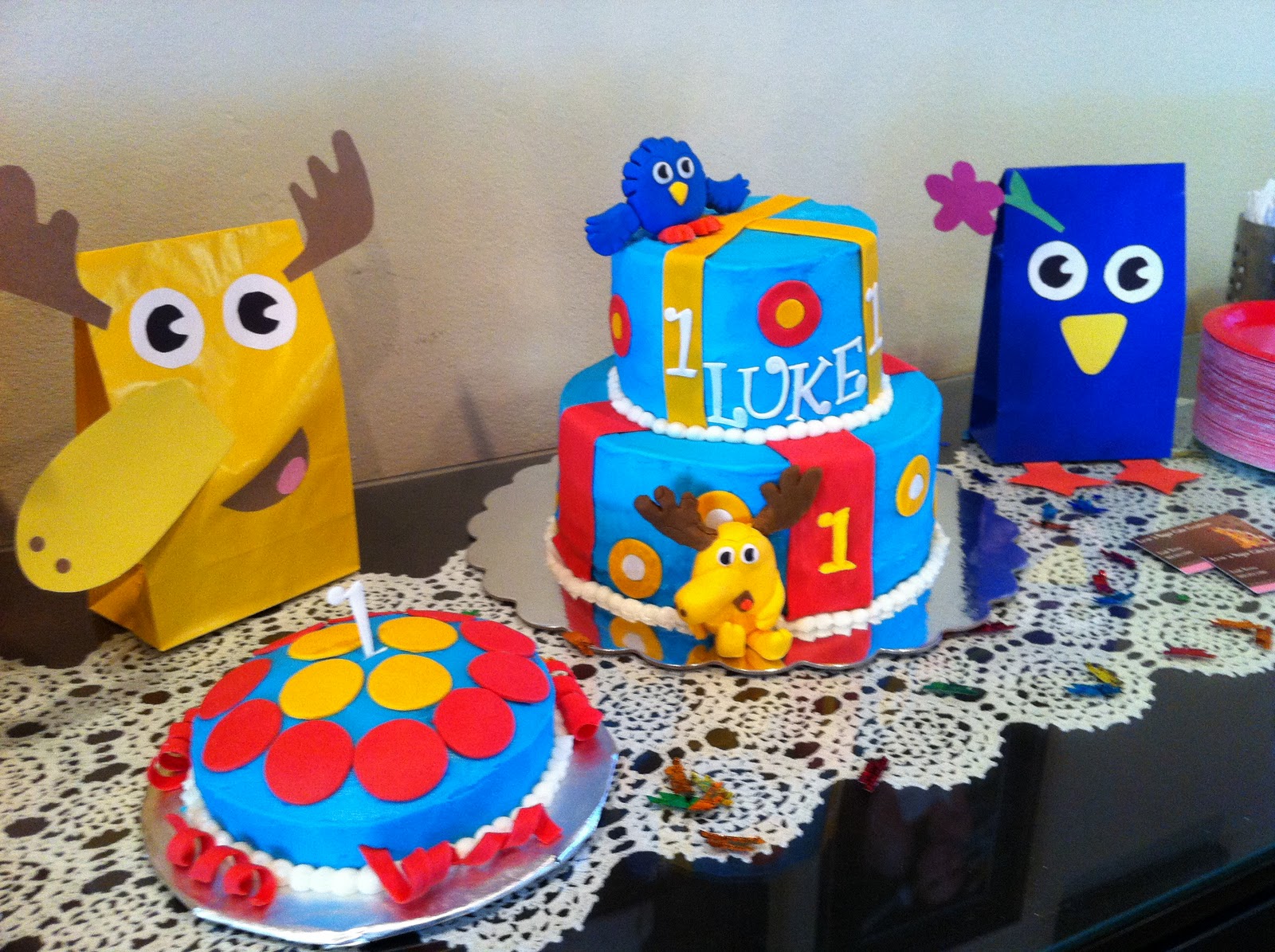 Love 'n Sugar Cake Creations: Nick Jr. Moose & Zee Cake