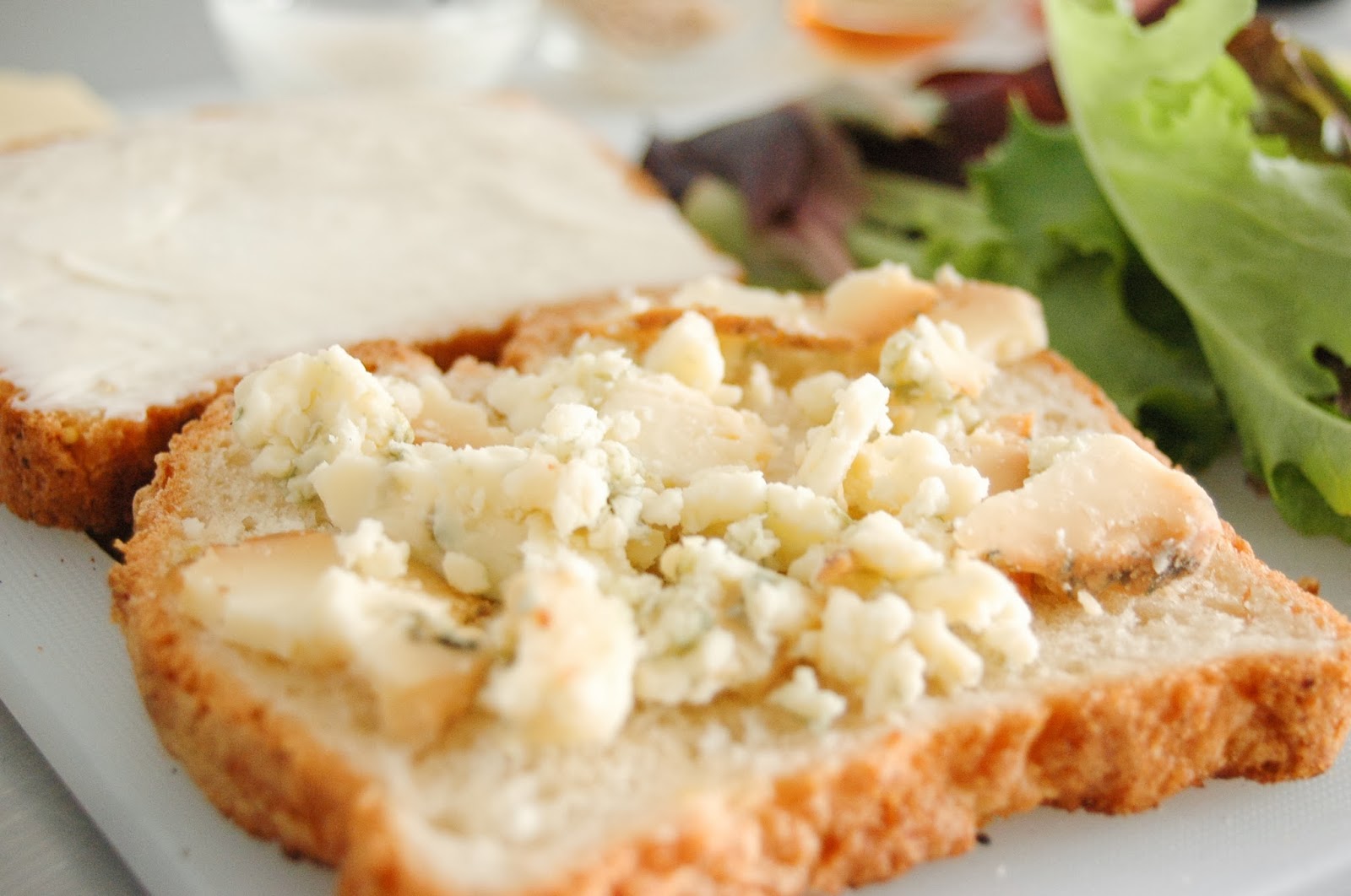 GLORIOUS SANDWICHES: THE BLUE SNAPPER breaded snapper + blue cheese ...