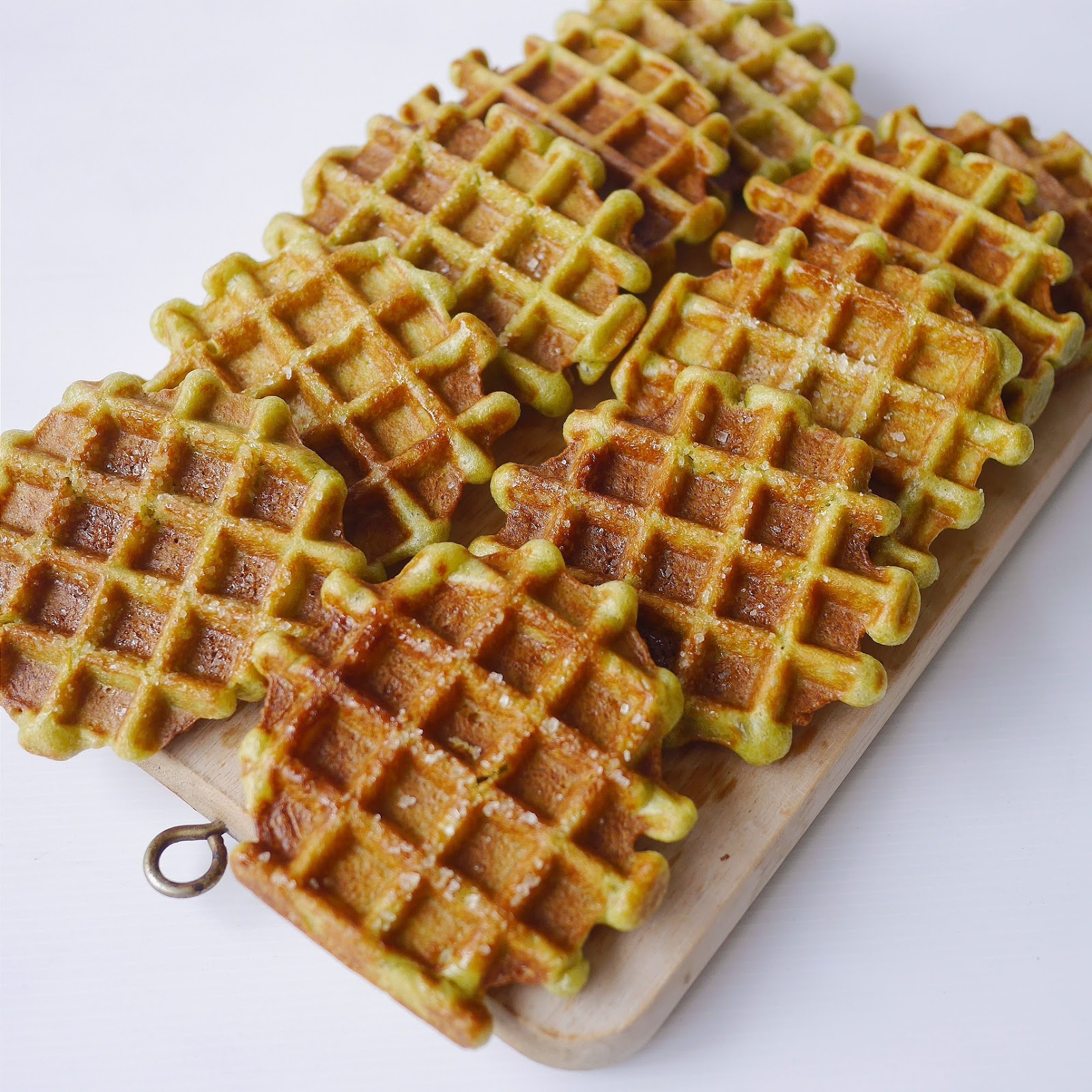 yellowfingers: {Recipe} Matcha Liege Waffles x Daniel Wellington