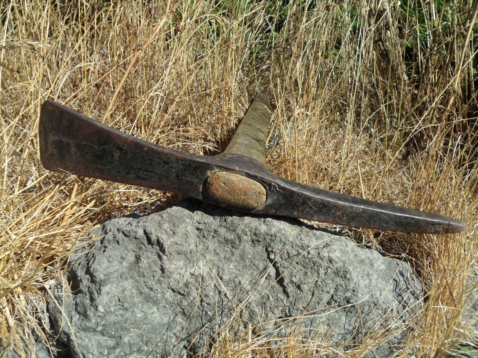 Four Bees: Italian Army Pick Axes, circa 1950's to 1980's, Armored ...