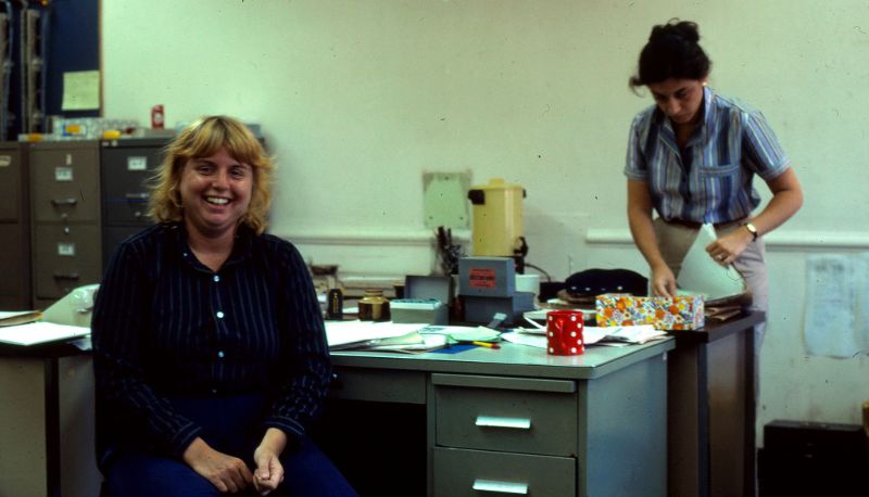 30 Cool Pics Show What the Office Life Looked Like in the 1980s ...