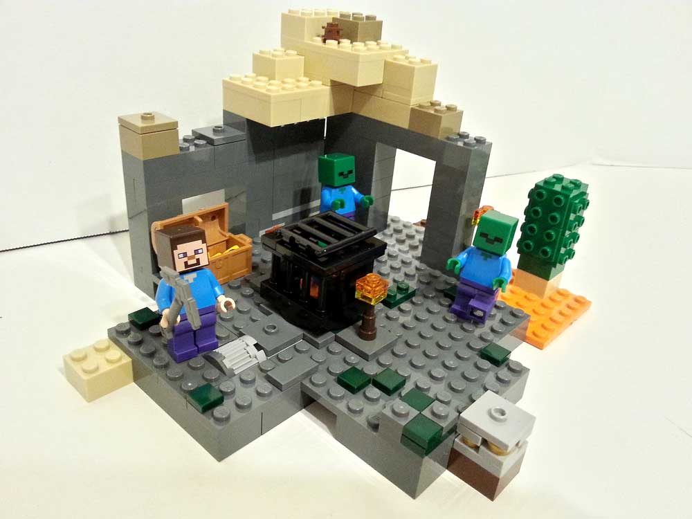 Toys and Bricks!: LEGO® Minecraft "The Dungeon" Review