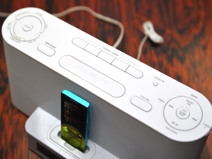 New Sony Walkman alarm clock dock introduced - The Walkman Blog