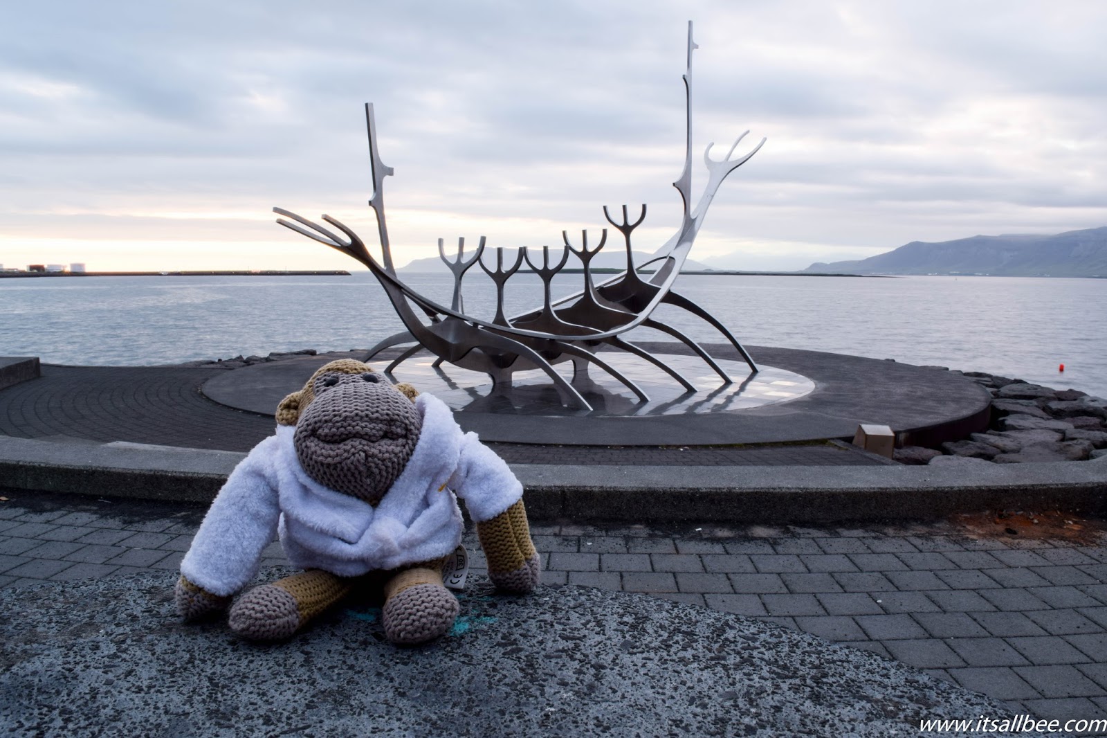 A Cheeky Monkey's Guide to Iceland | 12 Things To See And Do In Iceland ...