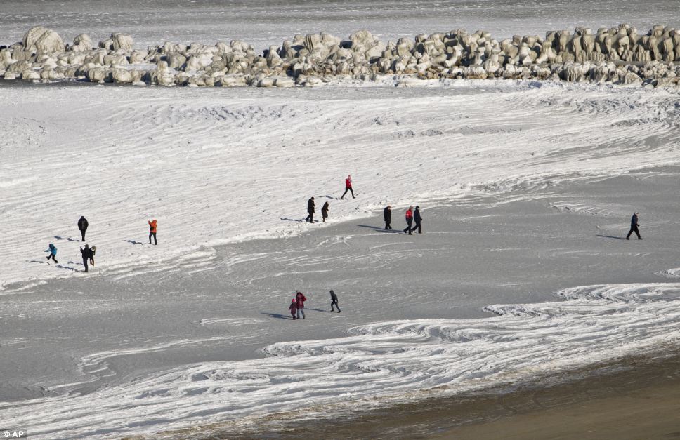 FOTO-IDEEA: Iarna, marea și fotografia