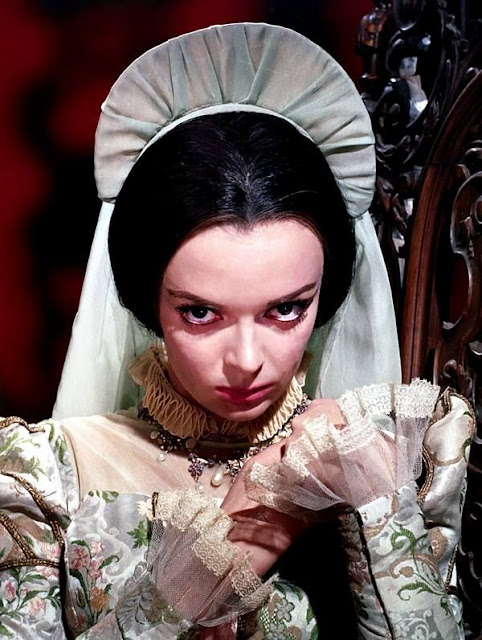 Film Noir Photos: The Eyes Have It: Barbara Steele