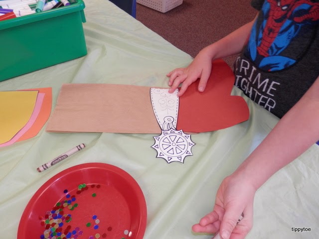 Tippytoe Crafts: Paper Bag Cowboy Boots