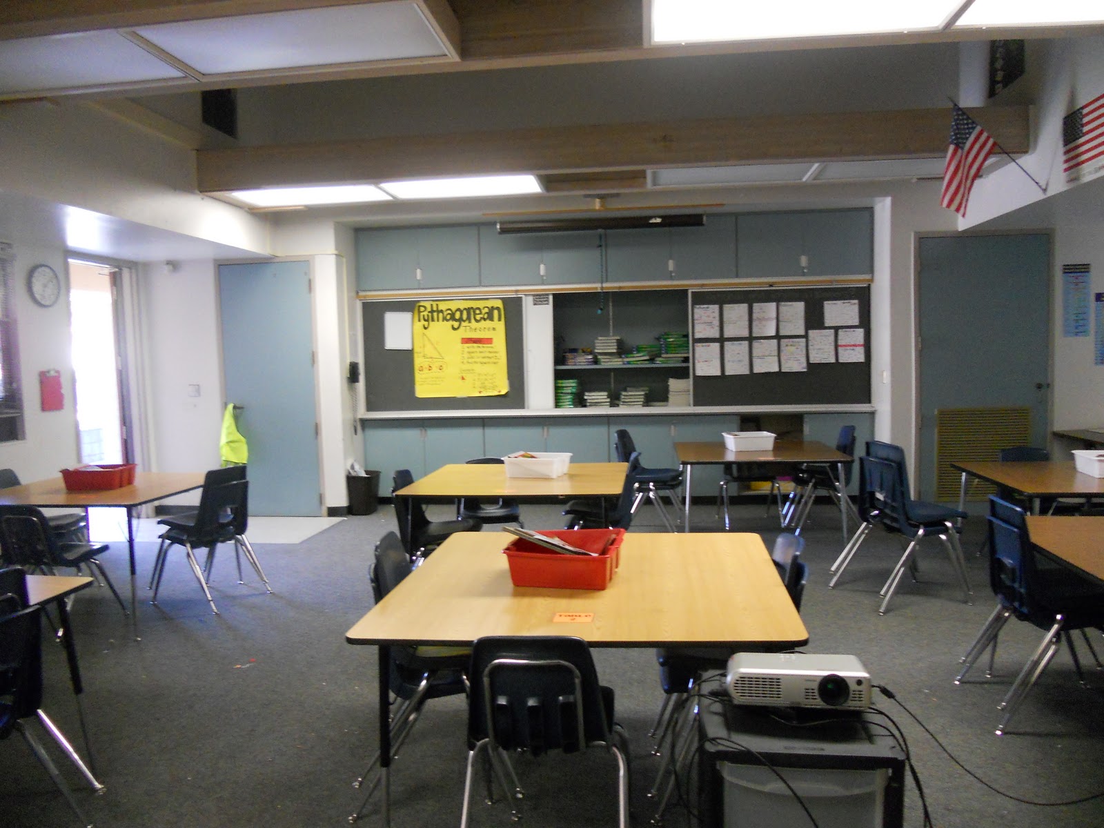 Life in Middle School: Clutter-Free Classroom Project: Week 1