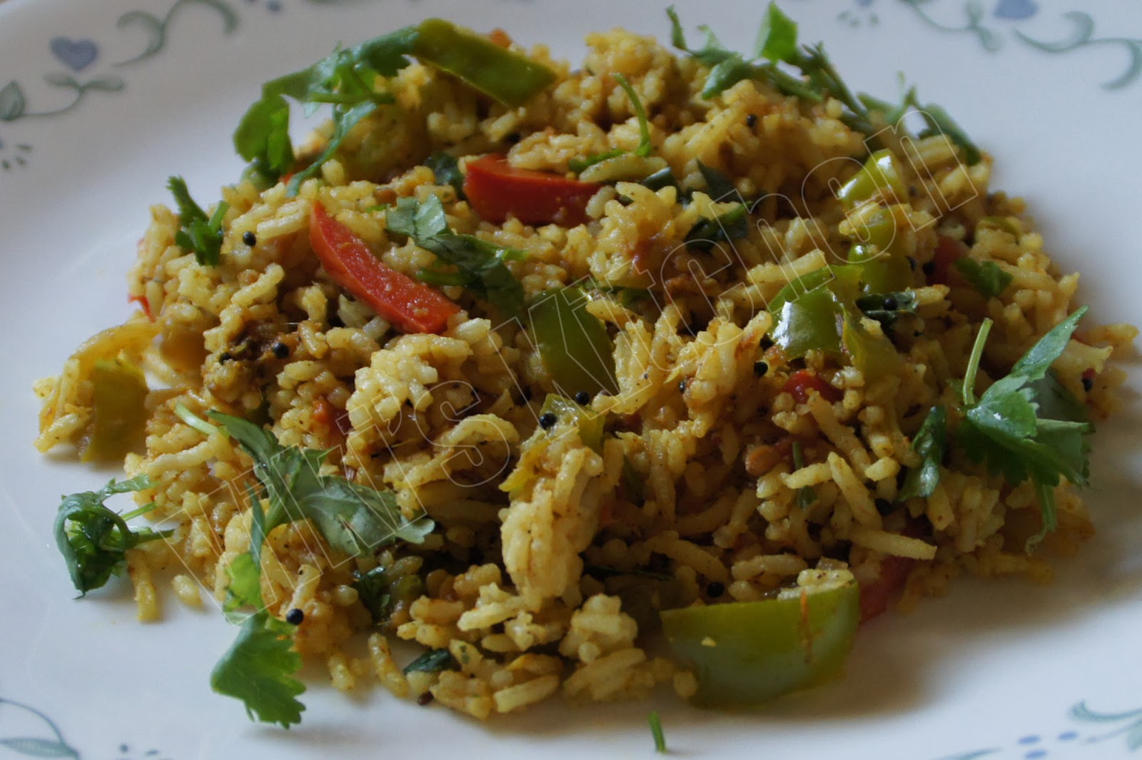 Viki 's Kitchen: Capsicum rice