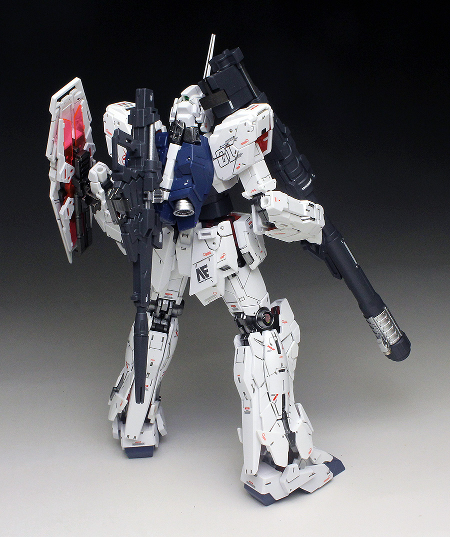 Painted Build: RG 1/144 RX-0 Unicorn Gundam