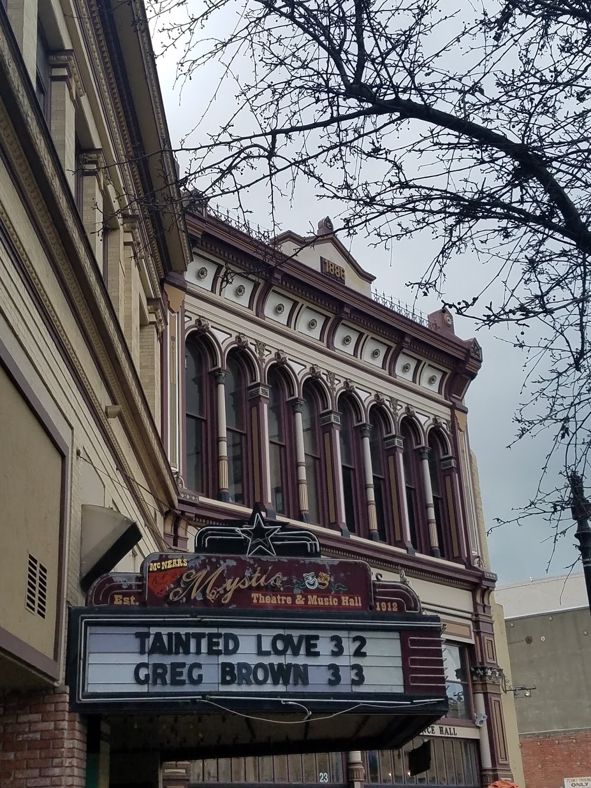 Adventures in Weseland: Walking in Downtown Petaluma