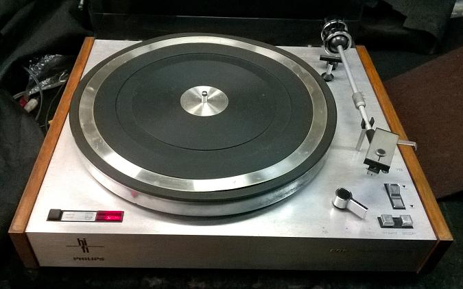 Manutenção de Som Vintage PGomes - Vitrolas, Toca Discos e Aparelhos ...