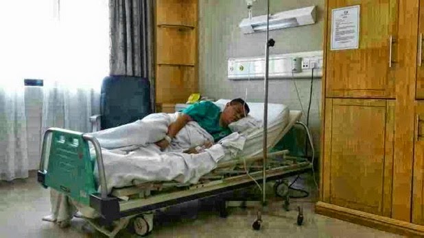 Viral Malaysia: 2 Gambar terkini Azlee Senario selepas jalani pembedahan