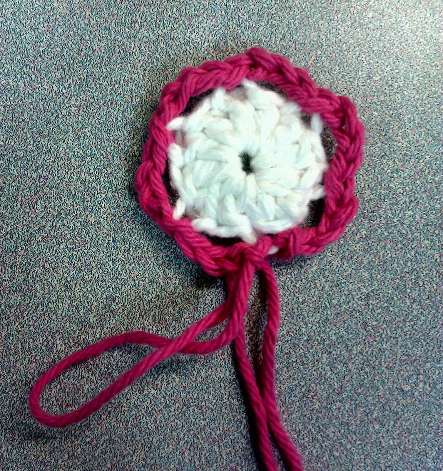 Breezybot Flower with Tendrils - FREE PATTERN/TUTORIAL