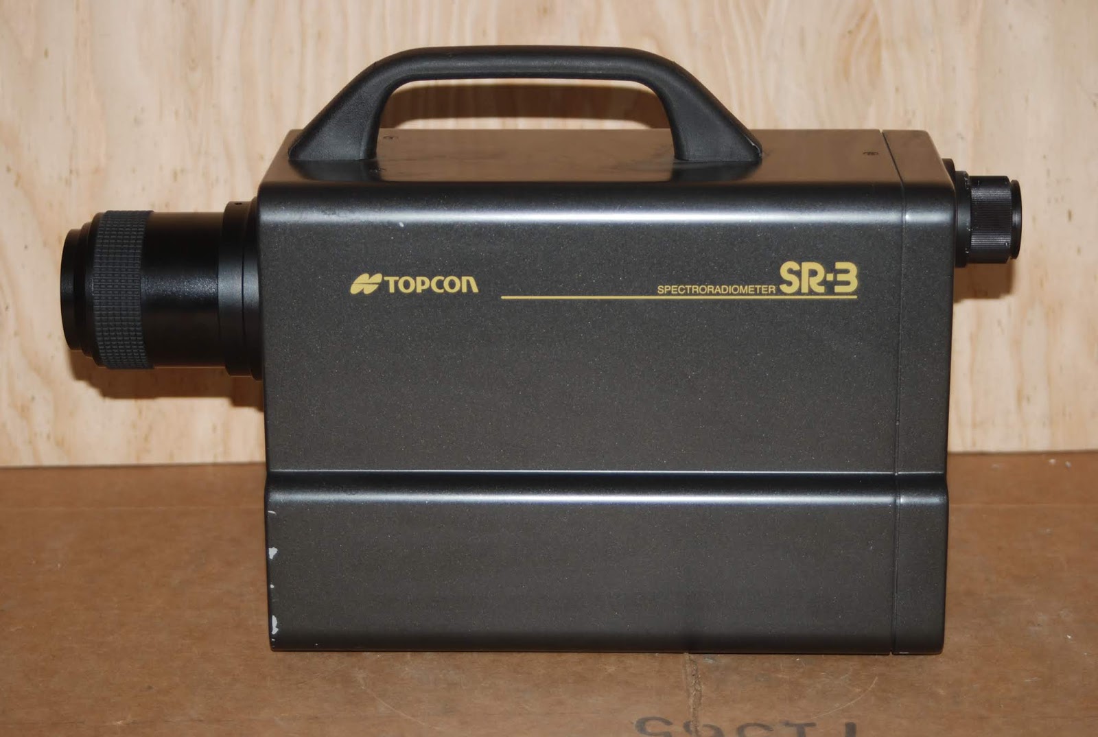 EquipmentHolic: TOPCON SR-3 SPECTRORADIOMETER,분광 방사 휘도계