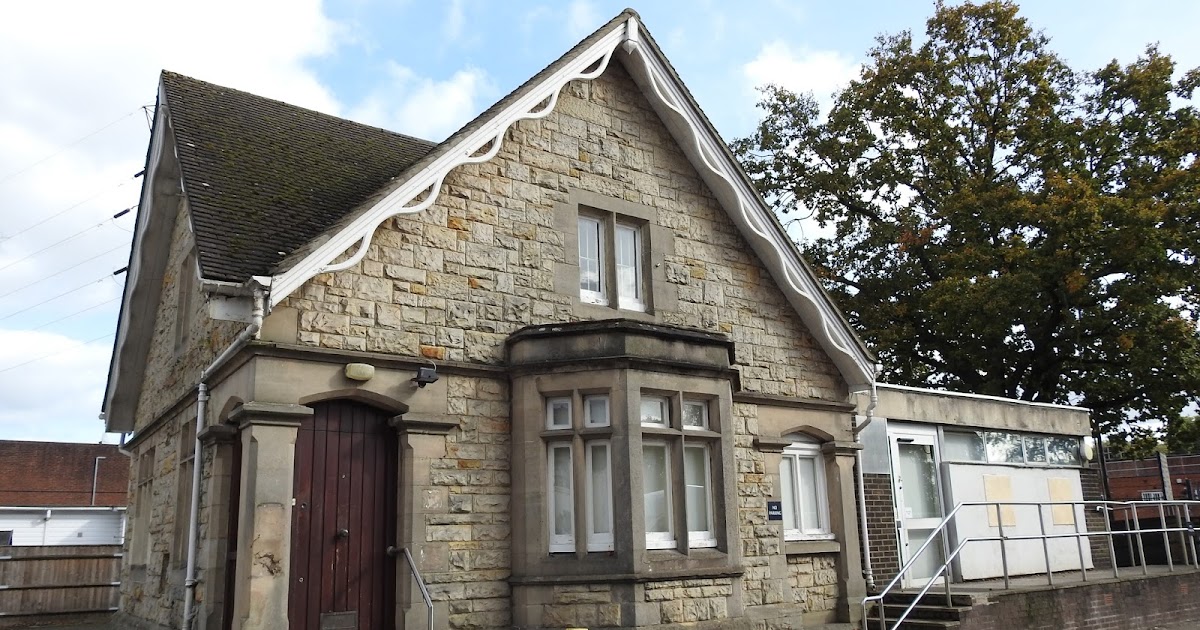 Crawley Old Town: ELEVEN PICTURES: Tilgate Lodge (Barclays Bank, Three ...