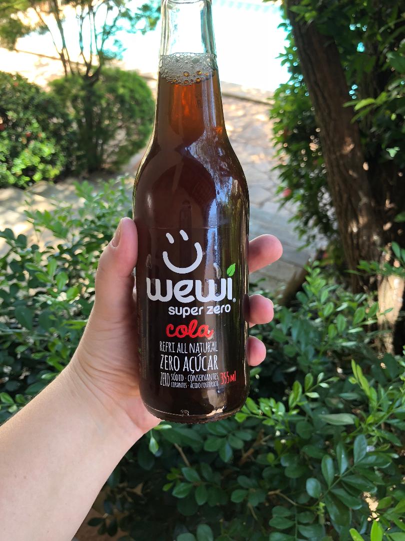Refrigerante Orgânico WEWI Cola.