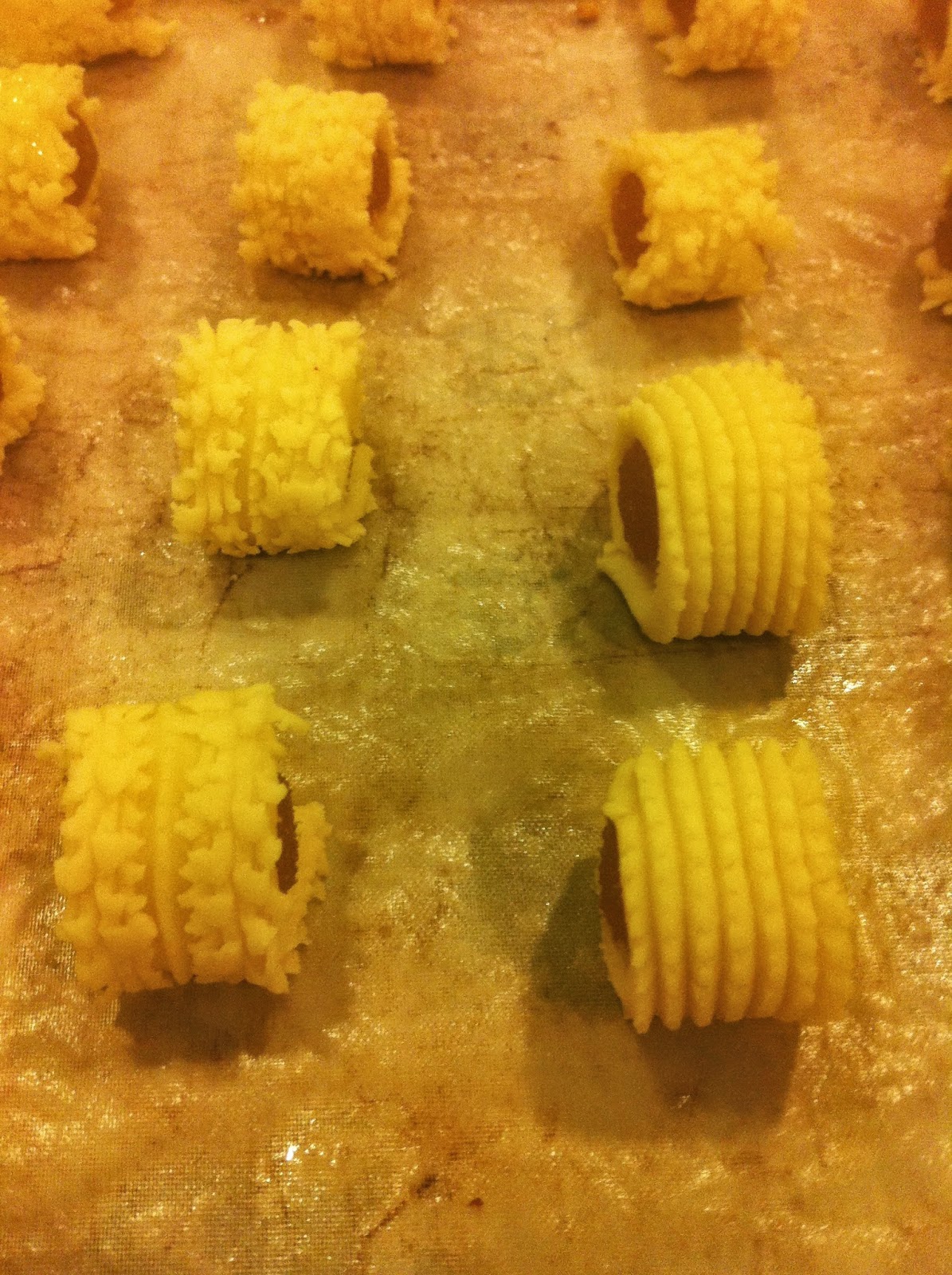 Baking For Cowboys: Pineapple Roll Tart 凤梨酥