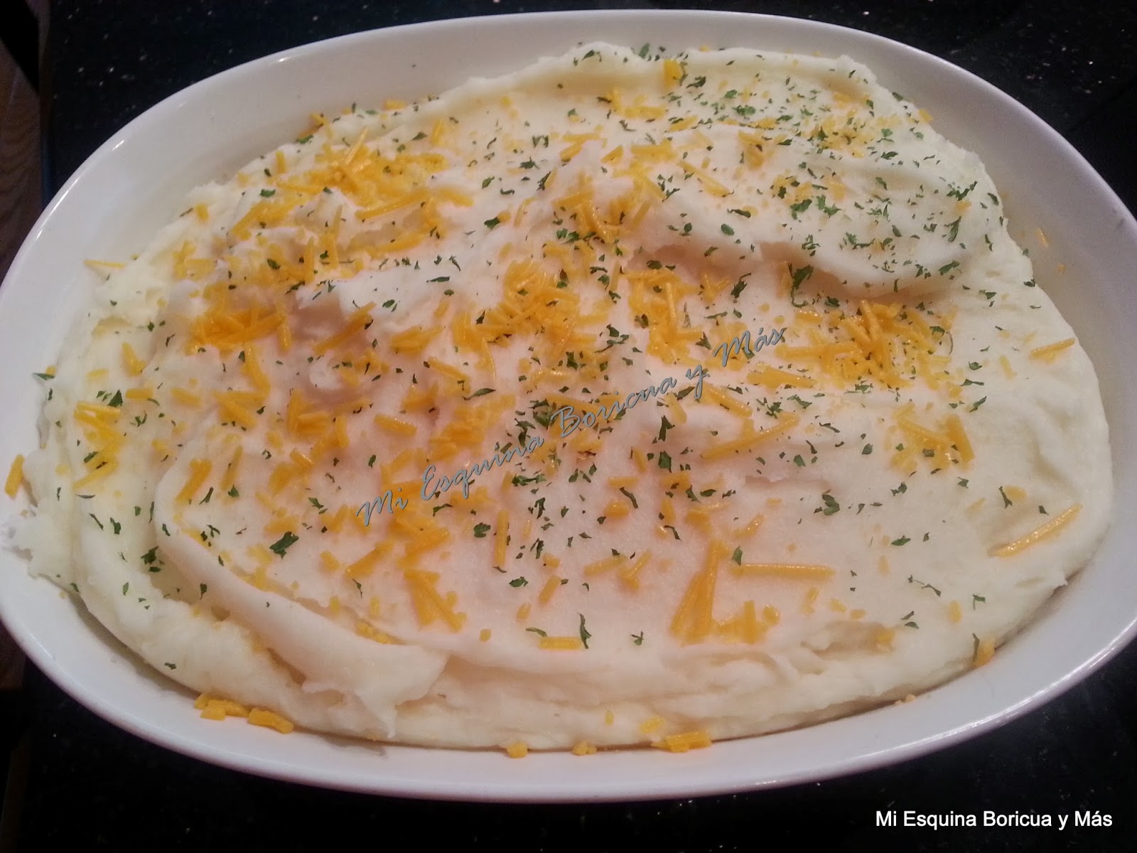 Mi Esquina Boricua y Más: Papas majadas con ajo