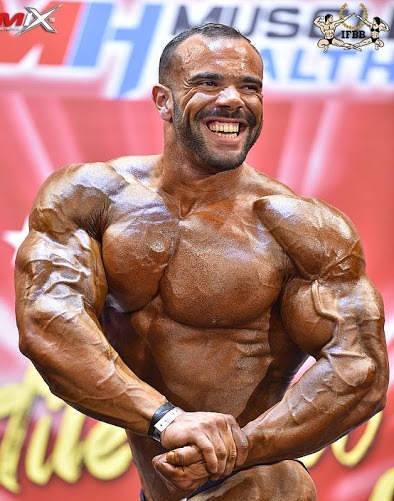 world bodybuilders pictures: smiling france bodybuilder Gregory Bellot ...