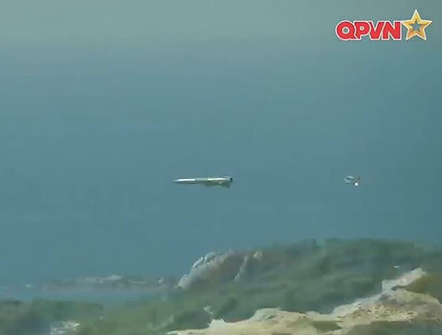 Vietnam shows video of the most powerful anti-ship missiles P-35P ...